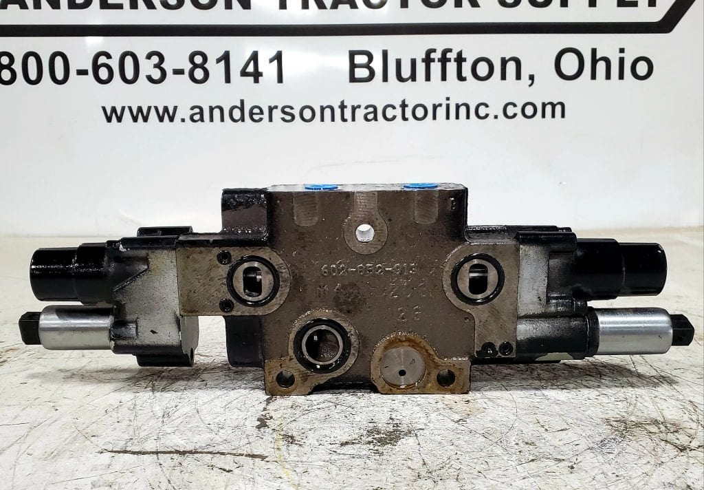 NEW O.E.M. FORD/ NEW HOLLAND REMOTE CONTROL VALVE W/ MEGA FLOW ...