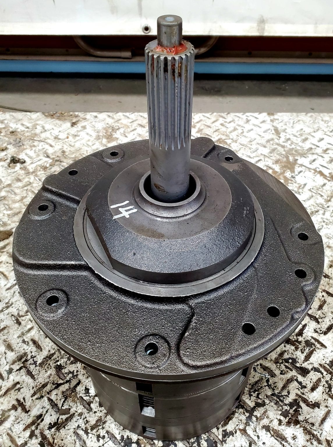 REBUILT JOHN DEERE FRONT POWERSHIFT CLUTCHPACK ASSY - RE20139 ...