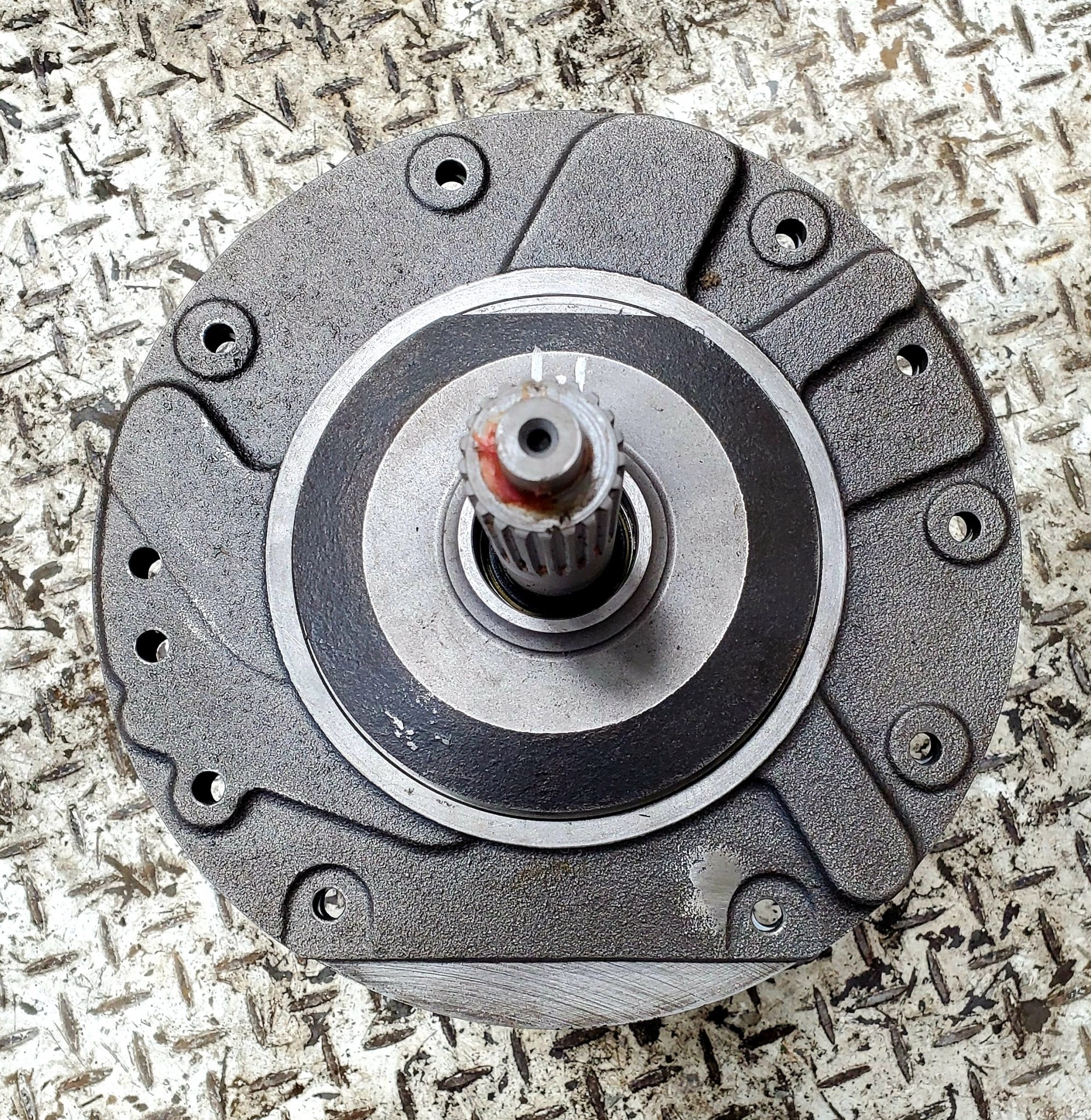 REBUILT JOHN DEERE FRONT POWERSHIFT CLUTCHPACK ASSY - RE20139 ...