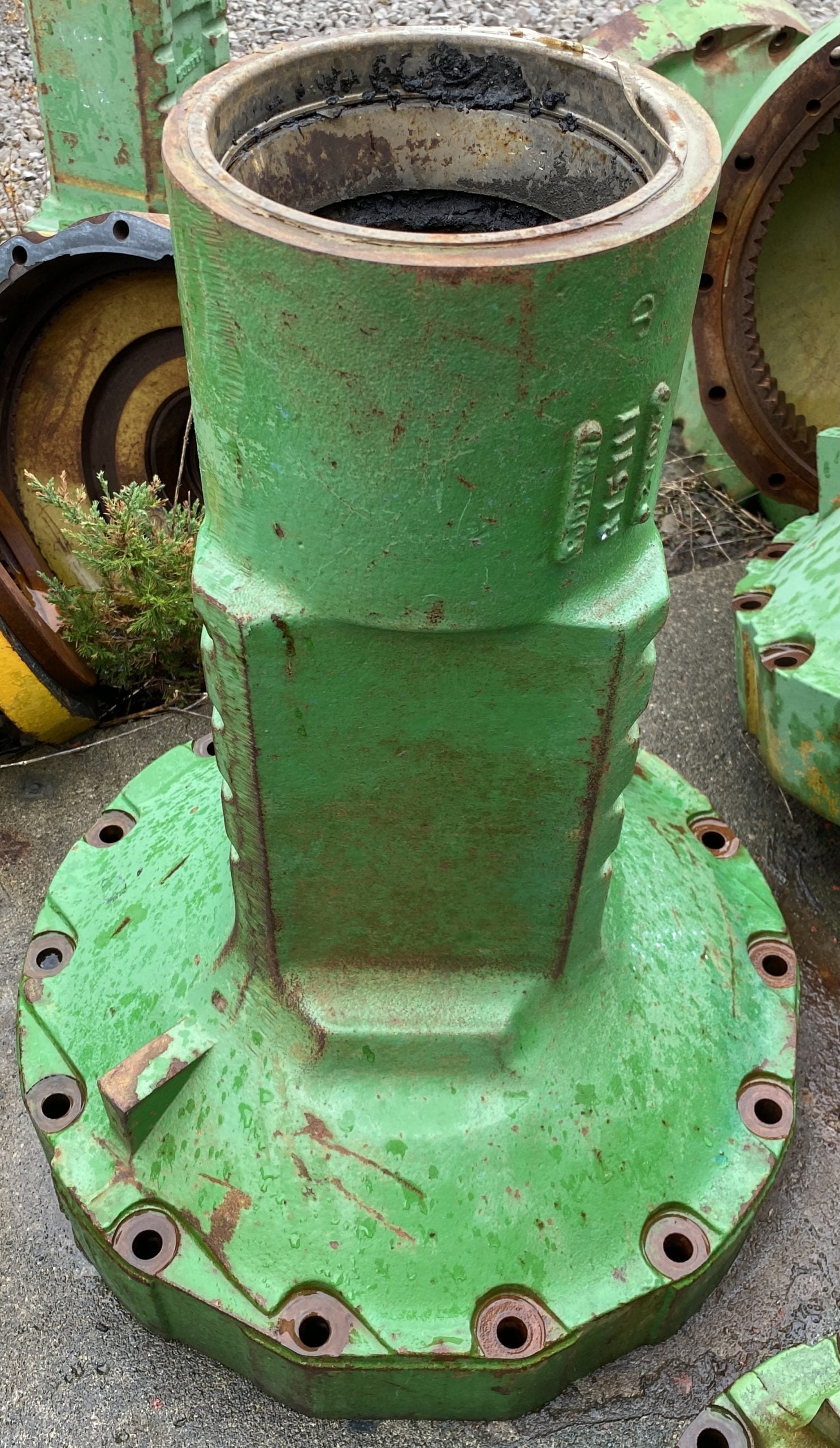 GOOD USED REAR AXLE HOUSING W/ GEAR - AR102235 - Anderson Tractor Inc.