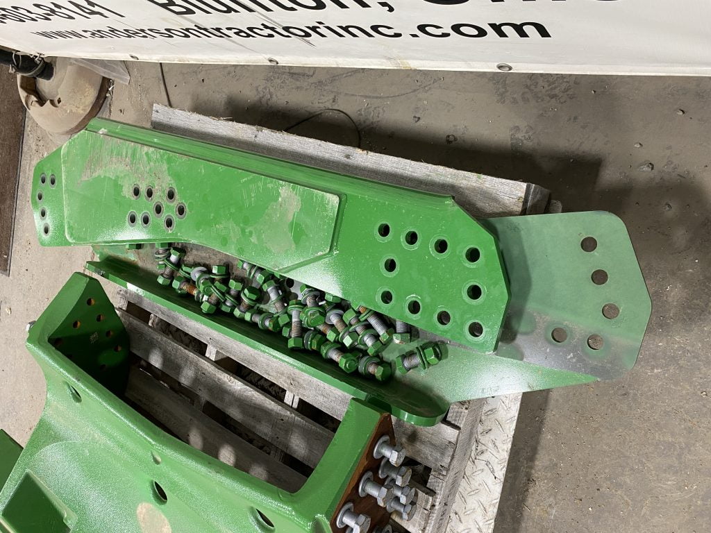 GOOD USED JOHN DEERE FRONT WEIGHT BRACKET KIT - BRE10163 - Anderson ...