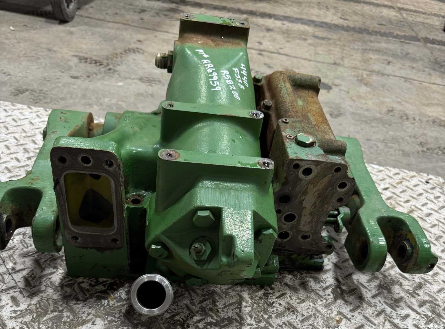 GOOD USED TOP COVER ASSY. - AR69959 - Anderson Tractor Inc.